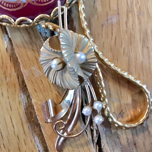 Vintage | Jewelry | Gold Pearl Brooch 96s Vintage | Poshmark